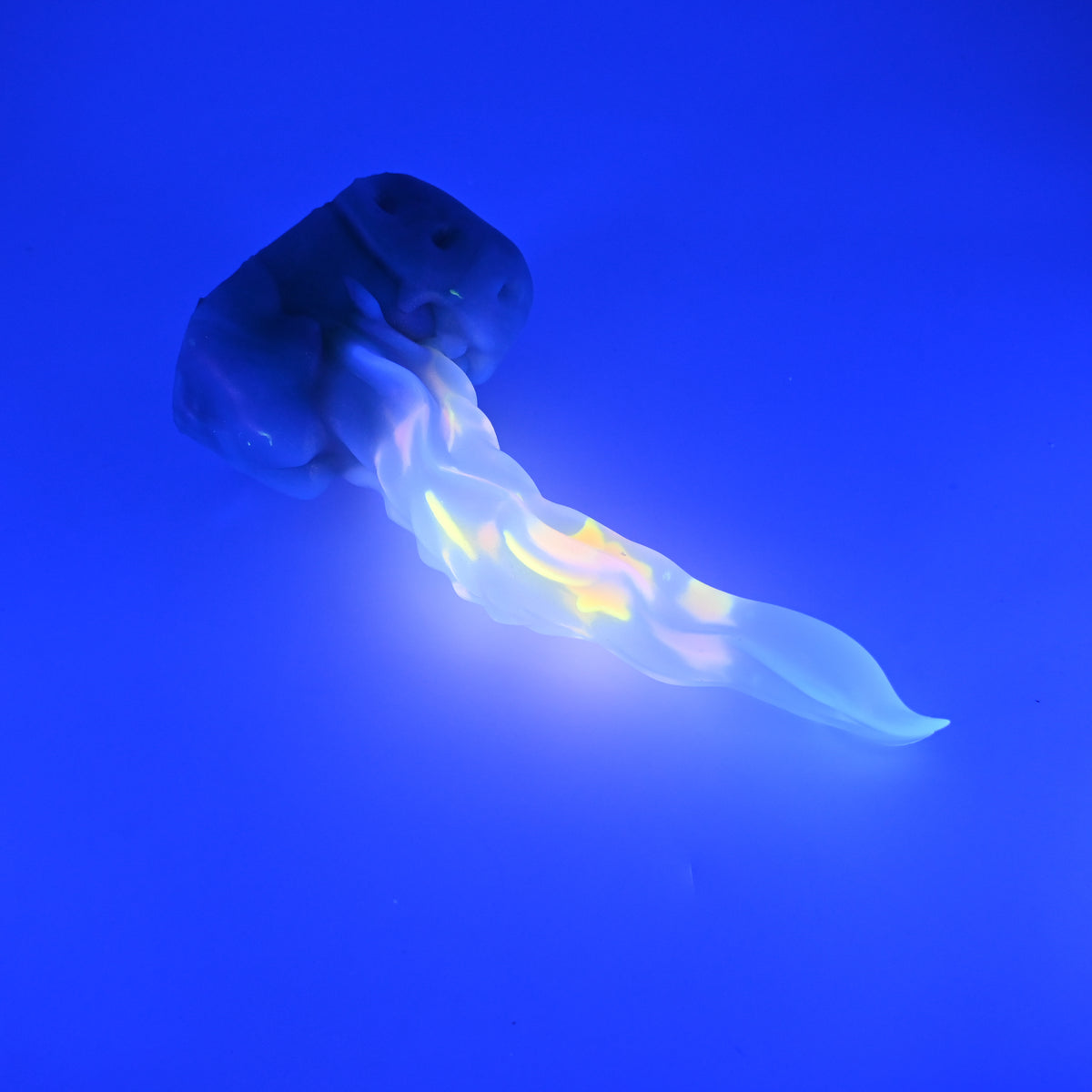 V3THR22u Snark's Maw Medium NC 0031 UV GITD CS GHU – PPS